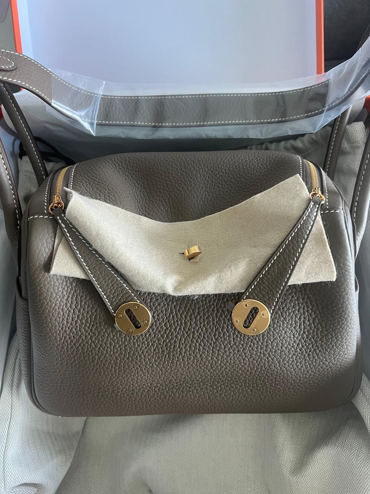 Lindy 26 大象灰金扣 | Everuts