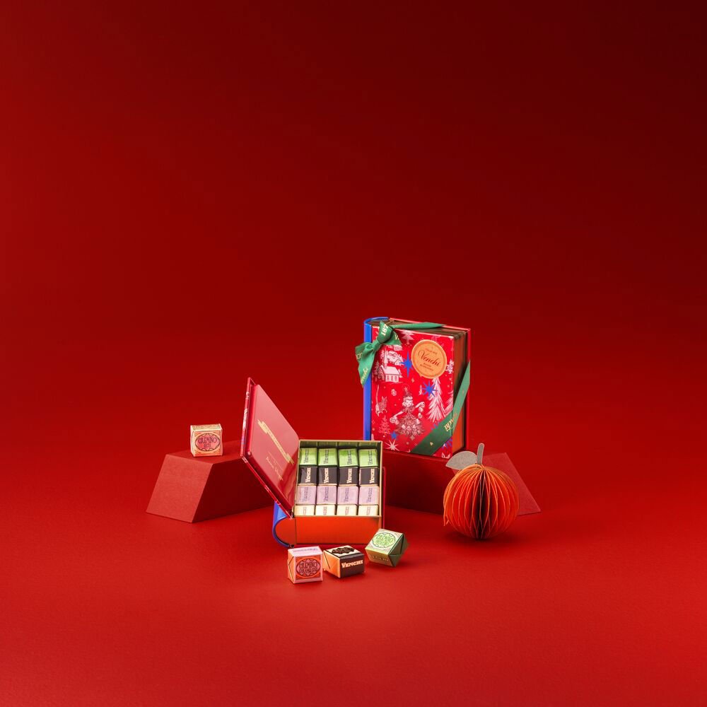Venchi Mini red book with assorted Cremino chocola... | Everuts