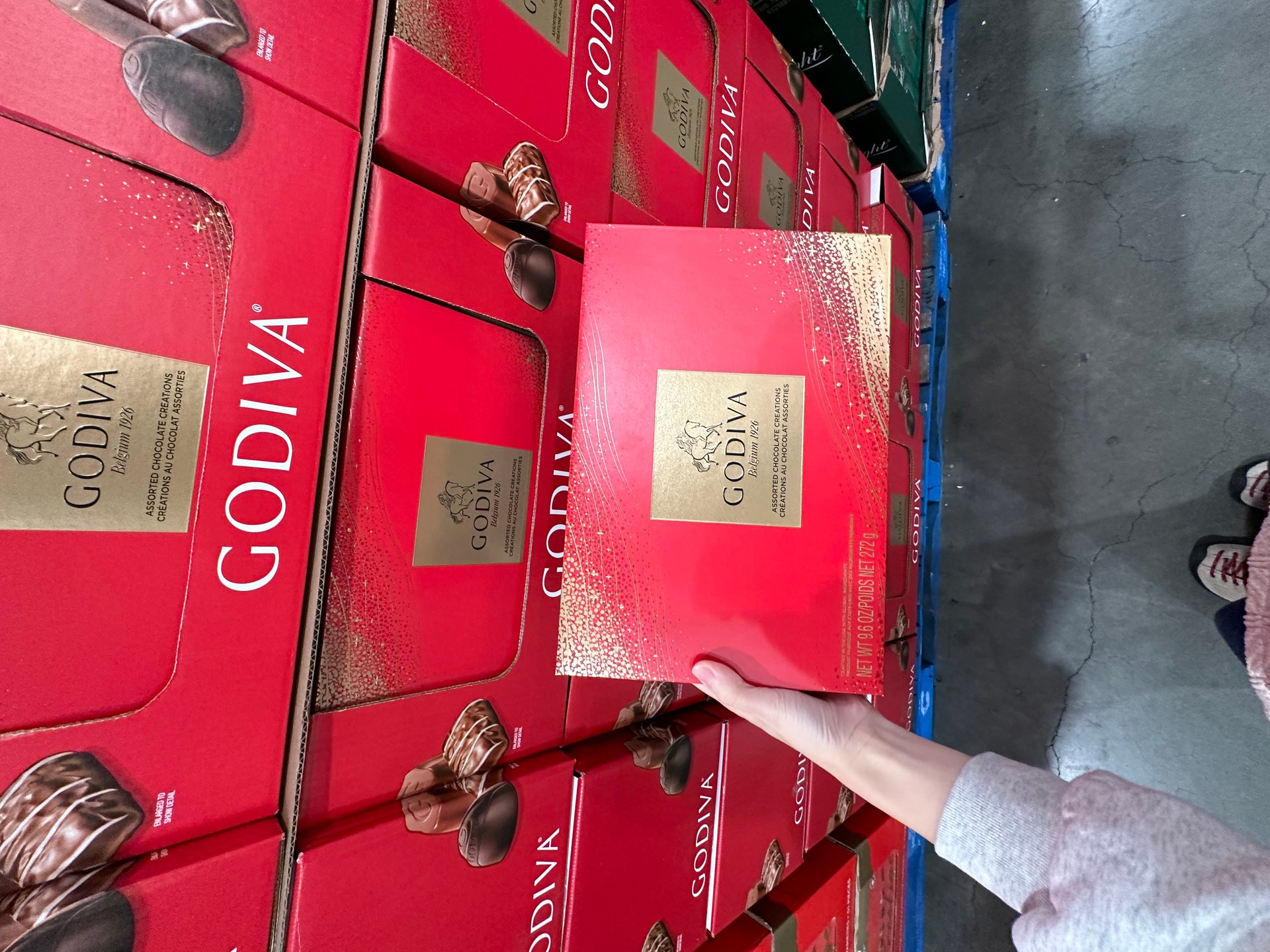 Godiva Assorted Chocloate Box 272g | Everuts