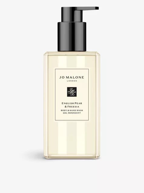 English Pear & Freesia Body & Hand Wash 250ml | Everuts